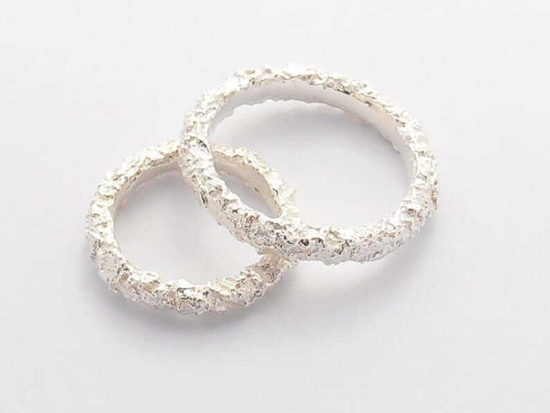 30 Unconventional Wedding Rings (PHOTOS) on Etsy | Emmaline Bride