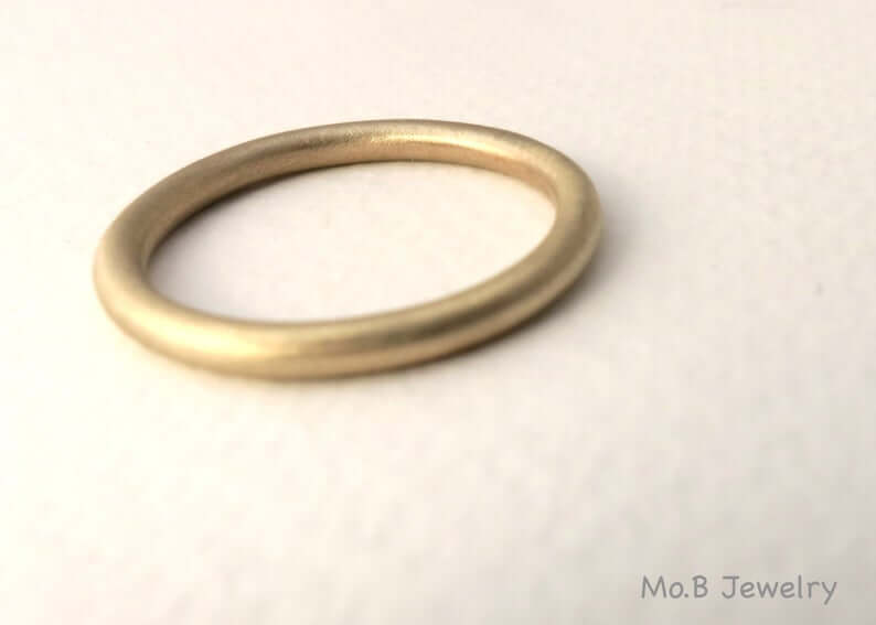 How to Pick Your Wedding Band: 3 Rules to Follow for Womens Rings