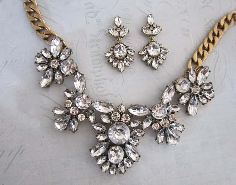 Antique Gold Wedding Jewelry + Hair Pieces | Emmaline Bride