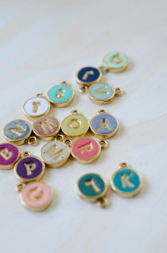 15 Fun + Colorful Gifts by Jill Makes on Etsy | Emmaline Bride