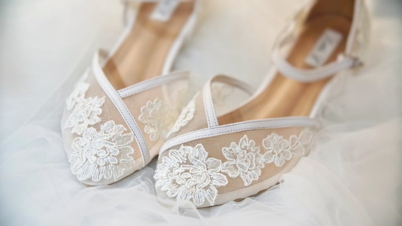 12 Most Comfortable Wedding Flats for Bride | Emmaline Bride