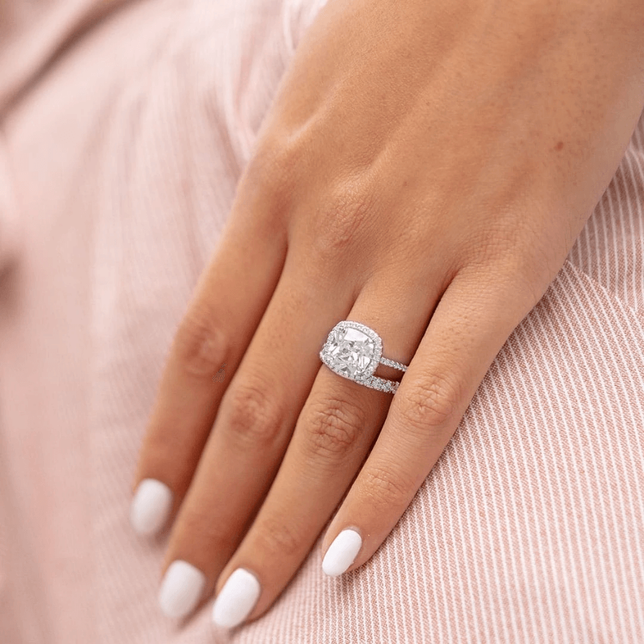 Where to Buy the Most Affordable Engagement Rings without Diamonds