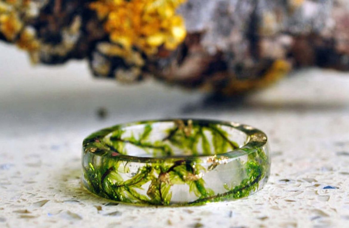 30 Best Moss Wedding Ideas That Will Look Beautiful (PHOTOS)