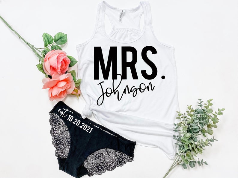Bride Underwear: The Best Personalized Bridal Underwear for Weddings