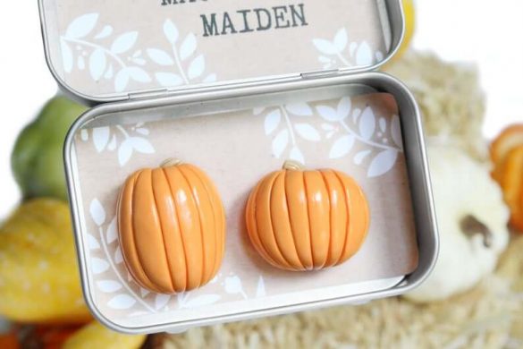 These Pie Magnets Make The Cutest Fall Favors for Weddings