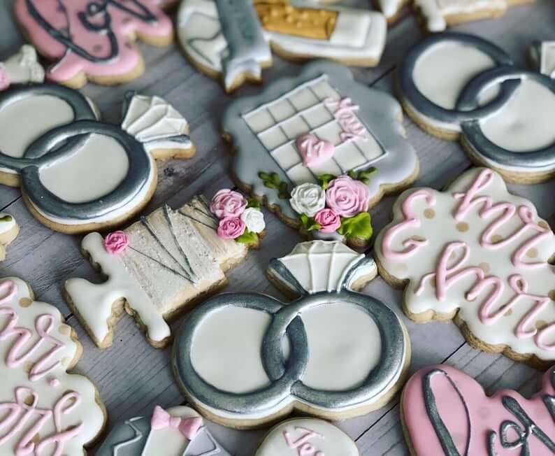 Aw, Sugar: 10 Best Cookies for Wedding Favors | Emmaline Bride