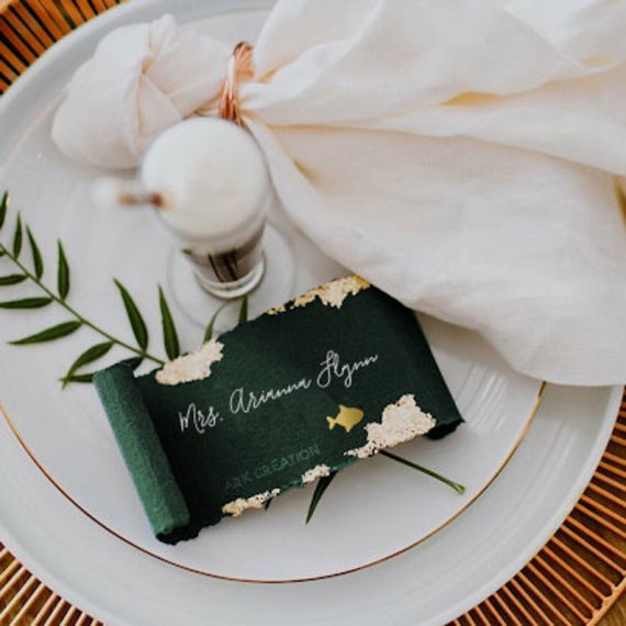 How To: Meal Choice Stickers for Wedding Place Cards | Emmaline Bride