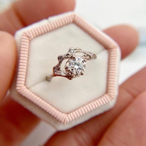 28 Most Unique Earthy Engagement Rings | Emmaline Bride Wedding Blog