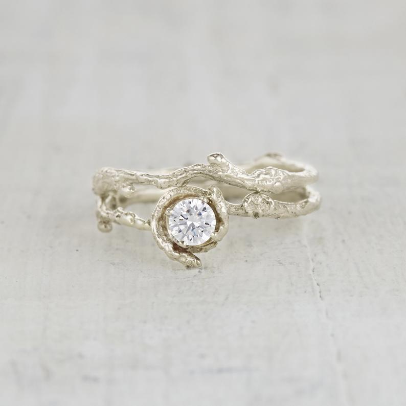 28 Most Unique Earthy Engagement Rings | Emmaline Bride Wedding Blog