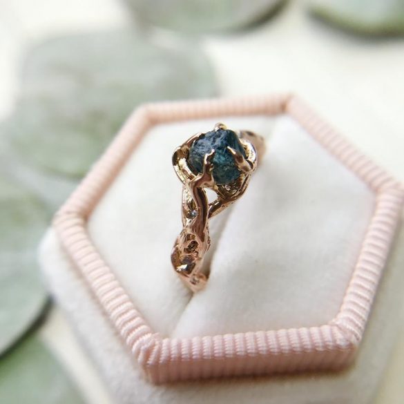 28 Most Unique Earthy Engagement Rings | Emmaline Bride Wedding Blog