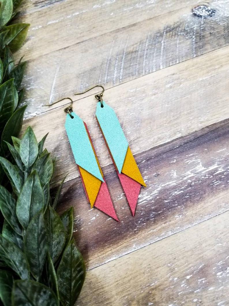 Fun Colorblock Wedding Ideas You'll Want To Steal | Emmaline Bride