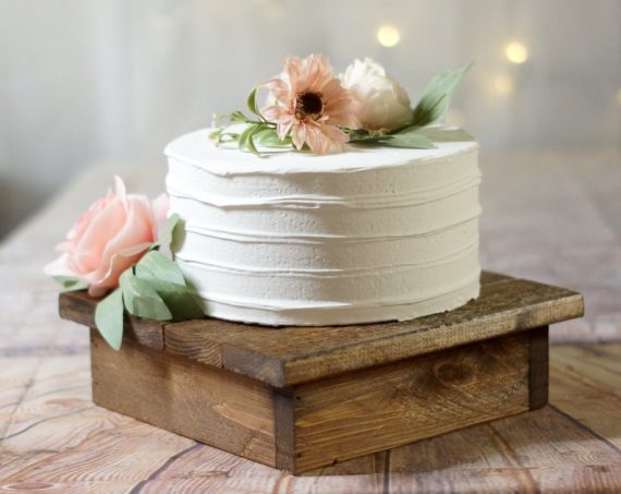 40 Most Unique Wedding Cake Stands for Happily Ever After