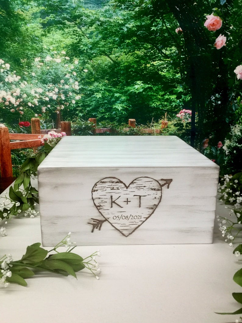 40 Most Unique Wedding Cake Stands for Happily Ever After