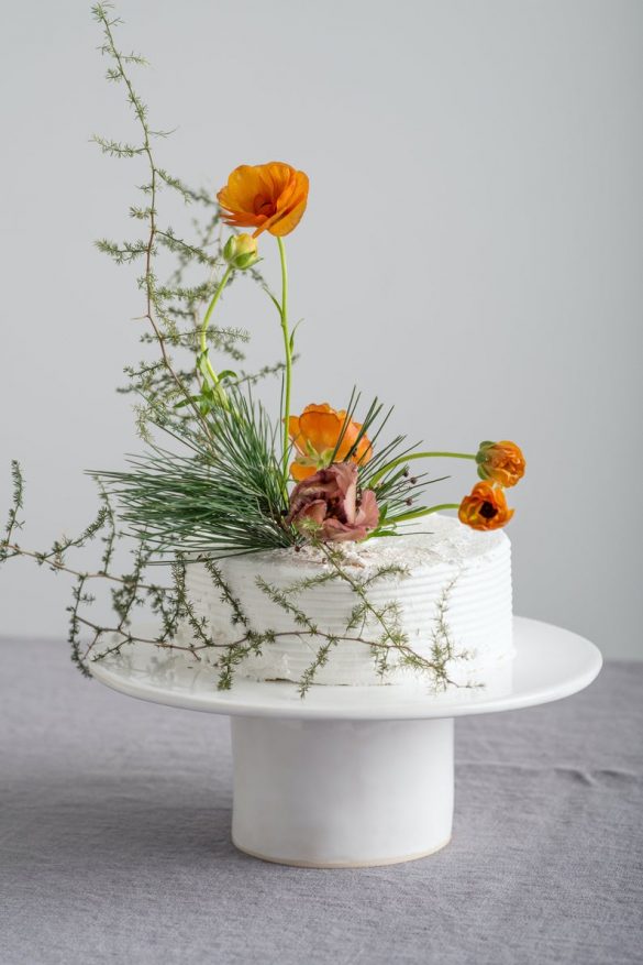 40 Most Unique Wedding Cake Stands for Happily Ever After