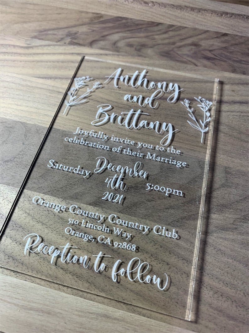 10 Most Beautiful Clear Wedding Invitations for 2021 | Emmaline Bride