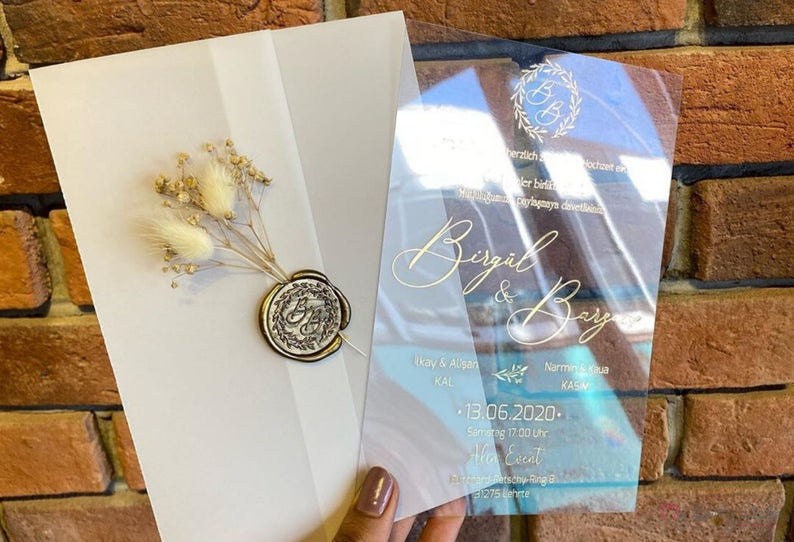 10 Most Beautiful Clear Wedding Invitations for 2021 | Emmaline Bride