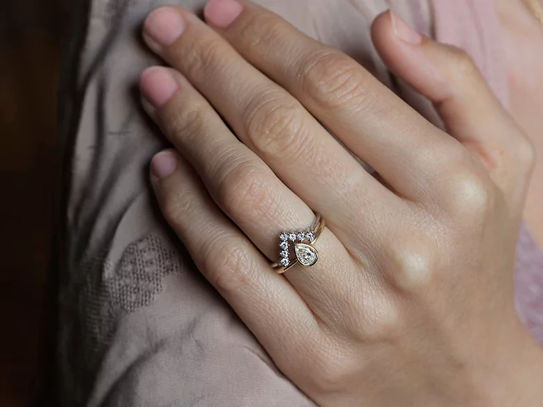 Where Does Your Wedding Ring Go? Here's Which Goes First!