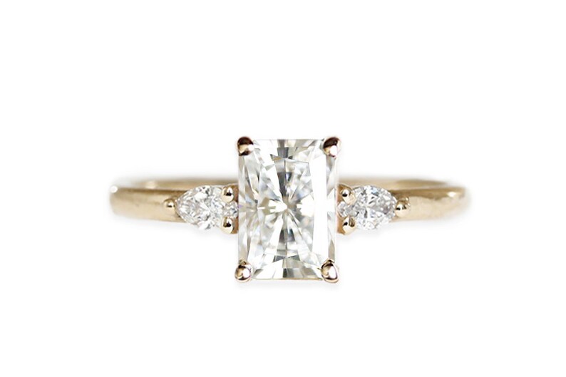 7 Best Alternative Engagement Ring Designers to Shop (by Style)