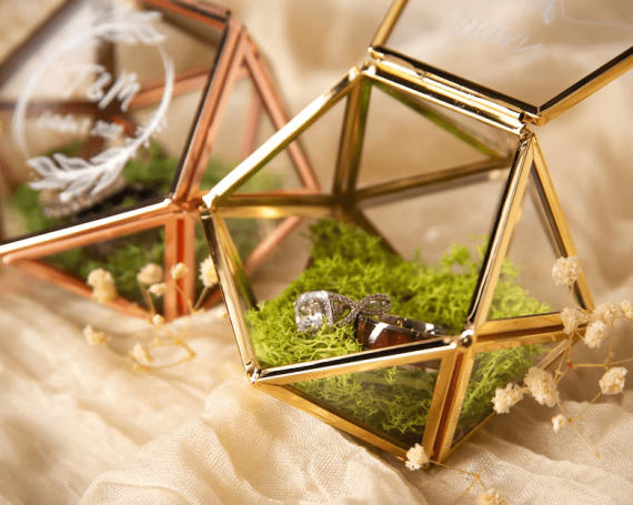 9 Most Incredible Wedding Ring Boxes for Your Ceremony