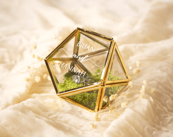 9 Most Incredible Wedding Ring Boxes for Your Ceremony