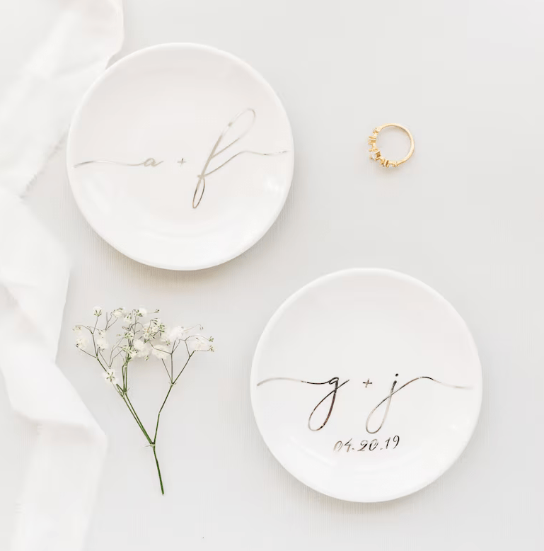 25 Most Beautiful Engagement Ring Dishes To Keep It Safe