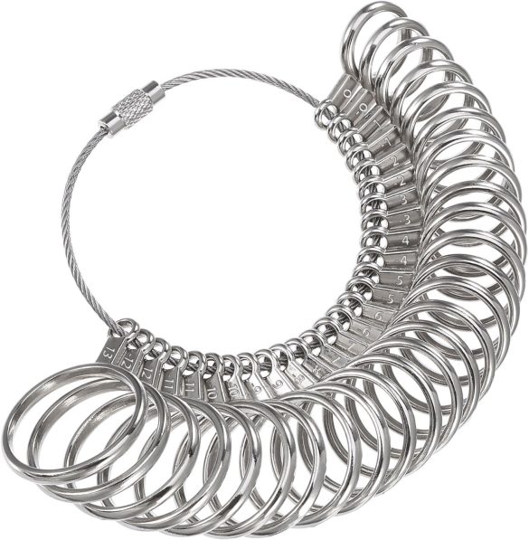 How To Buy an Etsy Engagement Ring: The Ultimate Buyer's Guide