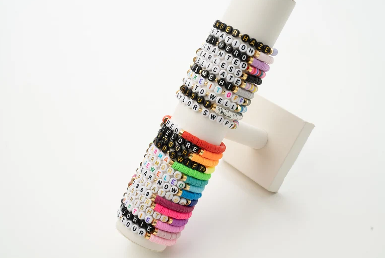 27 Amazing Bride + Bridesmaid Friendship Bracelets for Weddings
