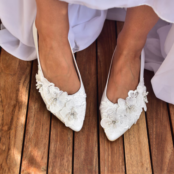 10 Wedding Flats That Are Actually Cute (and Comfy Enough to Wear All Day)