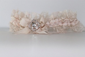 Shabby Chic Wedding Garters from Etsy