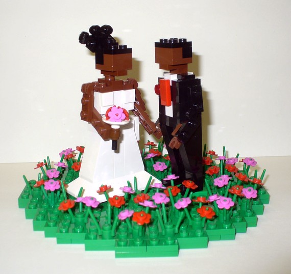 Lego Wedding Cake Toppers | Emmaline Bride Wedding Blog