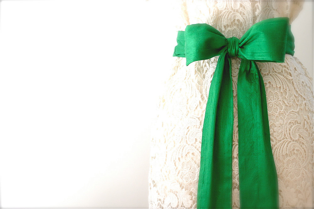 Does Your Dress Need a Sash? 7 Reasons It Just Might Does Your Dress Need a Sash? 7 Reasons It Just Might