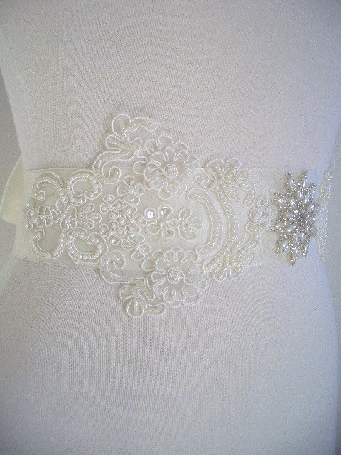 Lace and Pearl Bridal Sash | Emmaline Bride Wedding Blog