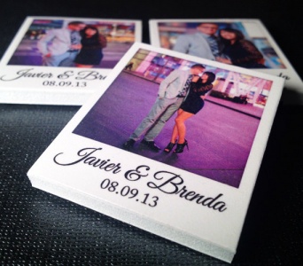 How to Use Polaroids at Weddings