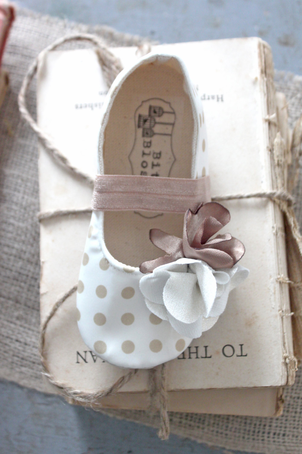 Handmade Flower Girl Shoes: 12+ Modern + Stylish Designs